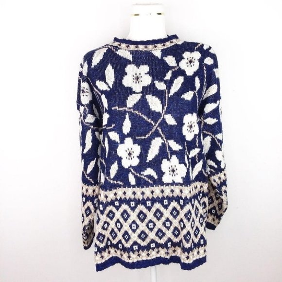 Holiday Time | Sweaters | Vtg Holiday Time White Floral Metallic ...